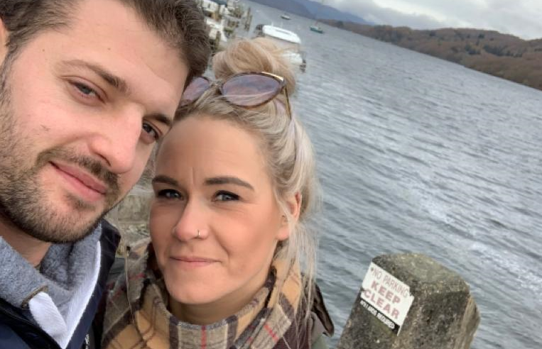 Amy and Jonathan’s (waggy) tale of dog walks and dating